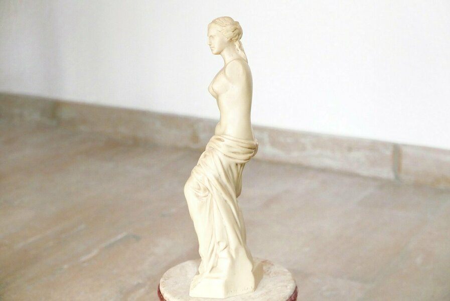 Resin Statue : Venus De Milo Sculpture, Goddess Aphrodite, Made In ...
