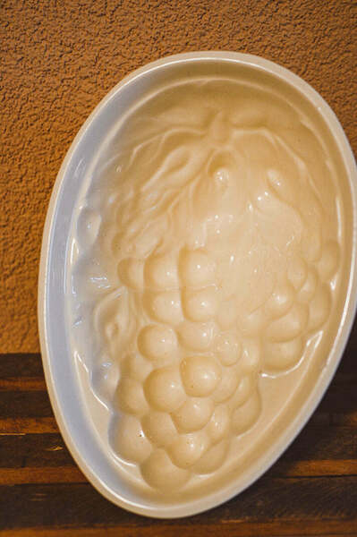 Grape Bunch Shaped Pudding Of Grape | Vinterior