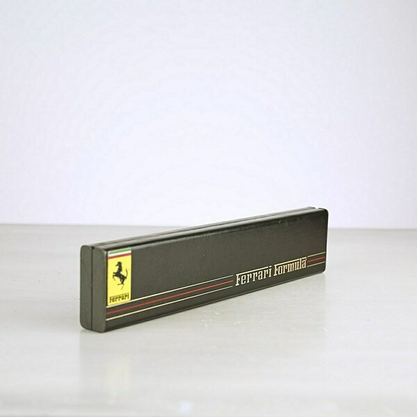 Ferrari Formula Box | Vinterior