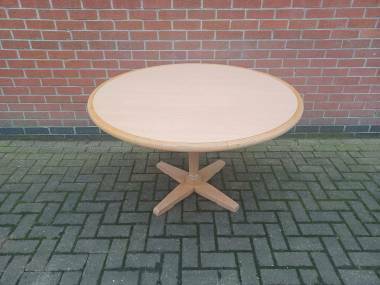 Round Restaurant Dining Table | Vinterior