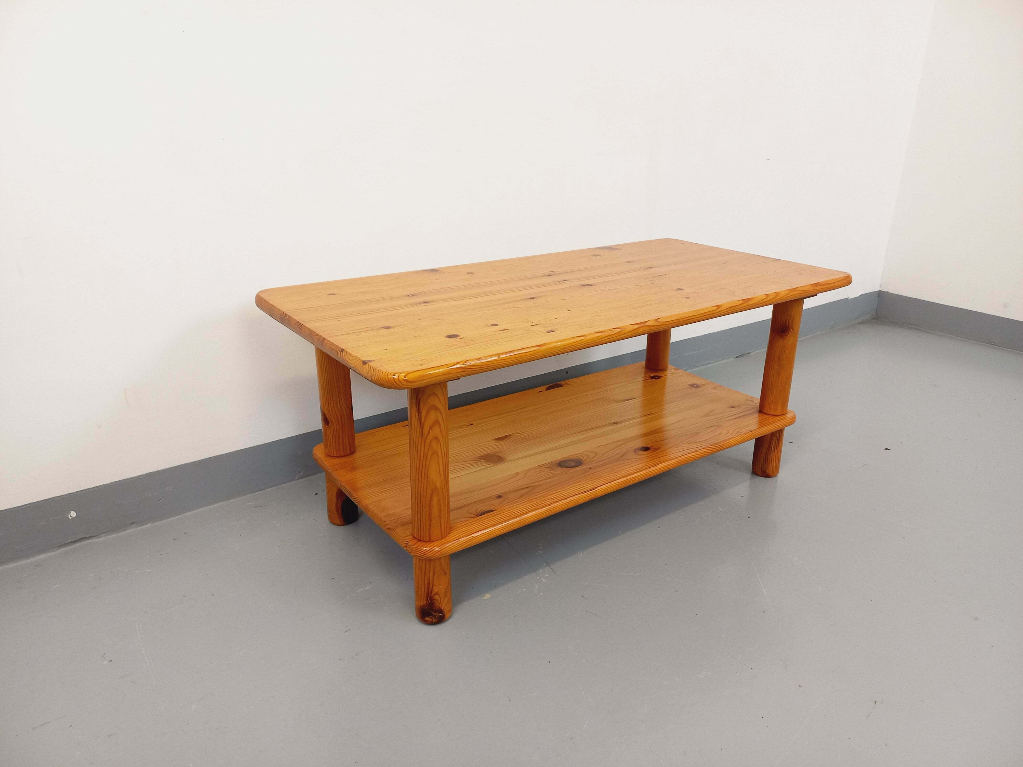 Rectangular Coffee Table With Cylindrical Pine Legs | Rainer Daumiller | Vinterior