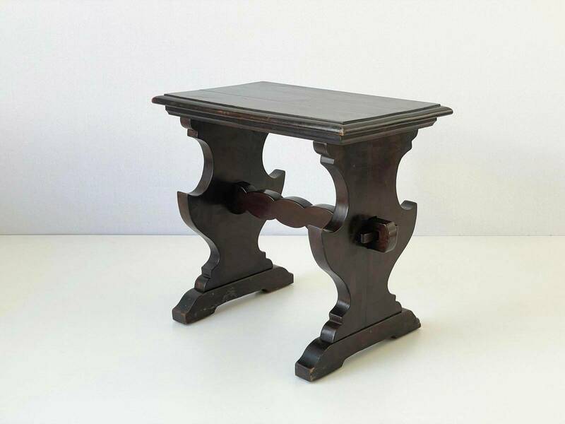 Italian Craft Mahogany Trestle Leg Table | Vinterior