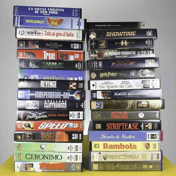 Vintage Vhs Movie Lot, 31 Pieces | Vinterior