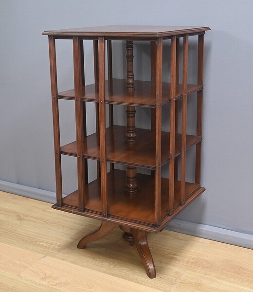 Large Revolving Bookcase In Solid Mahogany – Late 19th Century | Vinterior