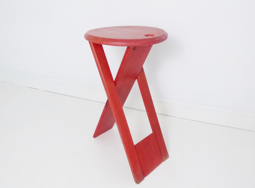 suzy stool