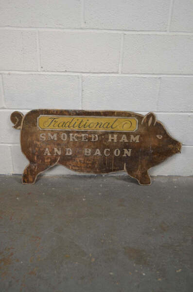 Vintage Wooden Hand Painted Shop Sign Of A Pig | Vinterior