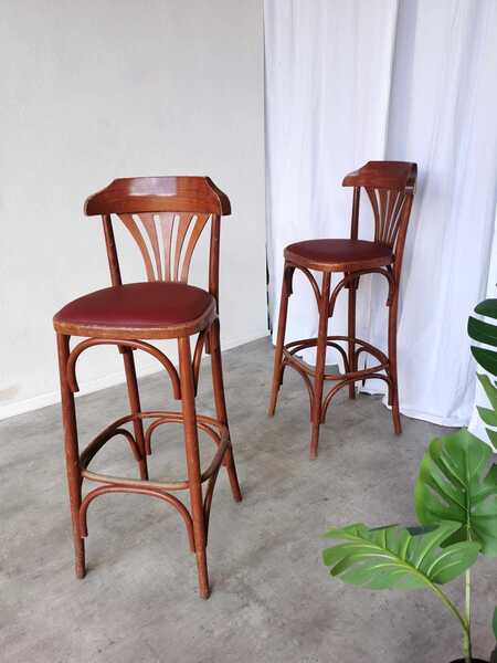 1 Of 2 Vintage Wooden High Bar Chairs In Thonet Sytle With Red Leather ...