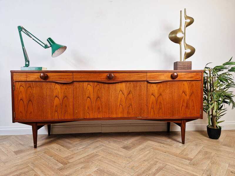 Elliots Of Newbury Vintage 1960s Mid Century Medium Teak Danish Design ...