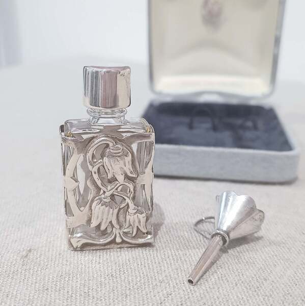 Vintage Small Perfume Bottle In Sterling Silver Openwork Case Art ...