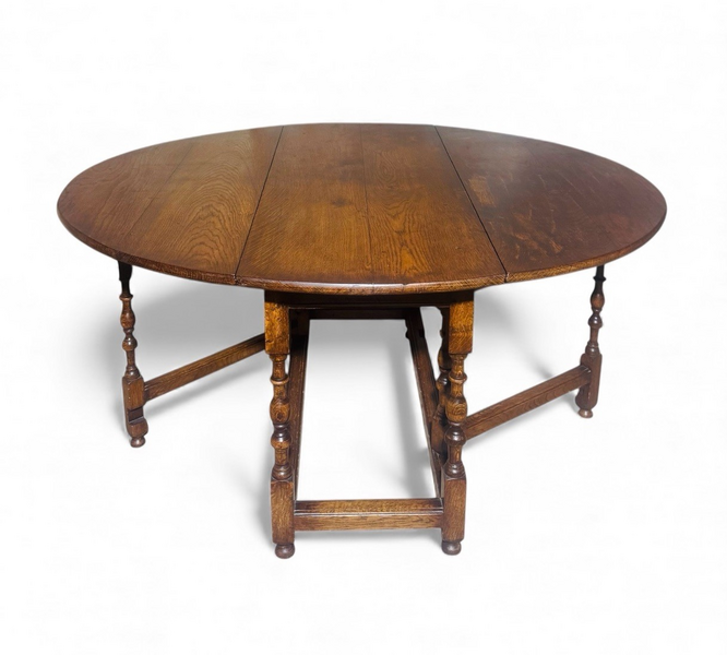 Titchmarsh And Goodwin Distressed Oak Dining Table Peg Jointed Superior ...