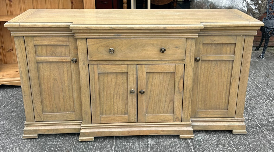 Willis & Gambier Limed Oak Finish Large Breakfront Farmhouse Style ...