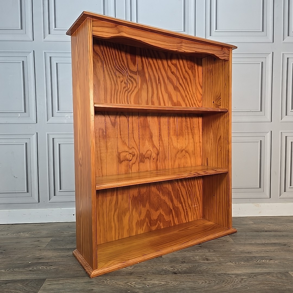Vintage Pine Open Bookcase – Three Shelf – Scalloped Top Book Shelves ...