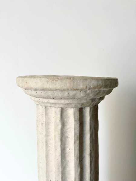 Fluted Cast Plinth In A Neoclassical Column Design For Indoor Or ...