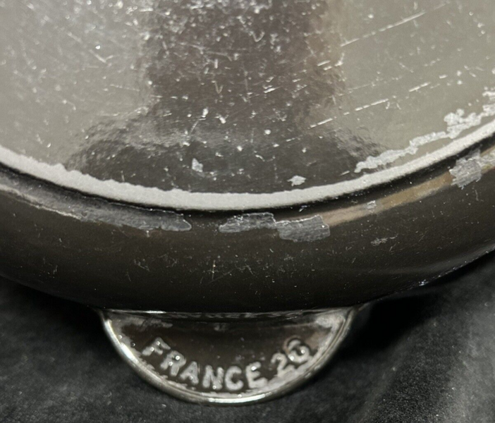 Le Creuset Cast Iron Black Gloss Frying Pan Size 26 Long Handled ...