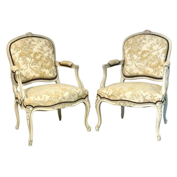 Pair Of Louis XV Style 'Fauteuils à La Reine' Armchairs, 19th Century ...