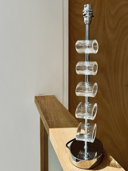 Retro Space Age Dar Lucite Hoop Table Lamp With Metallic Shade | Vinterior