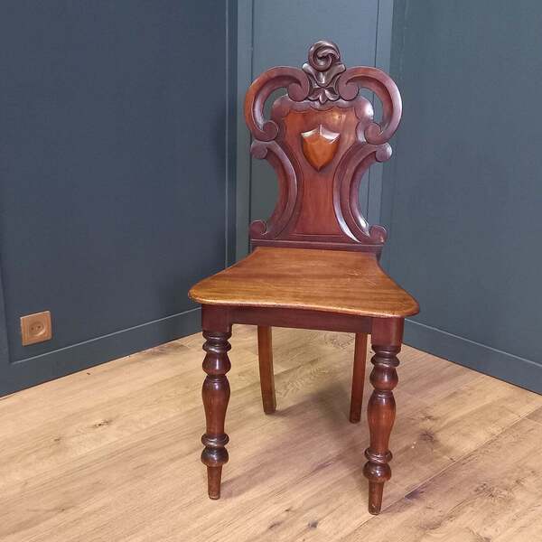 Antique English Hall Chair, 1800s | Vinterior