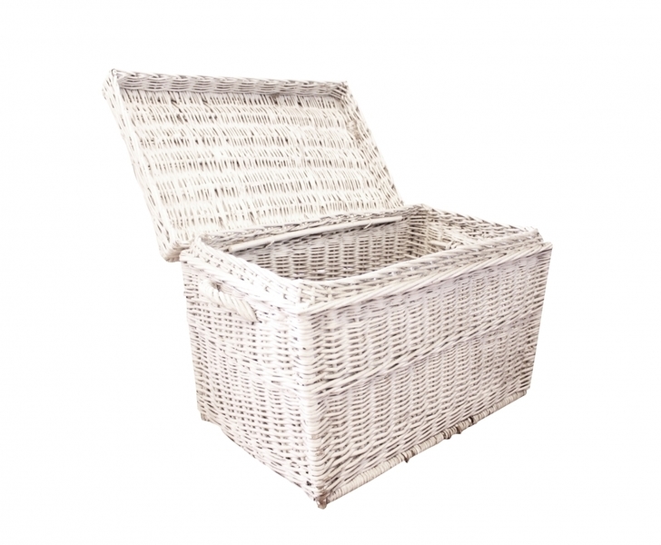 Vintage White Wicker Trunk | Vinterior