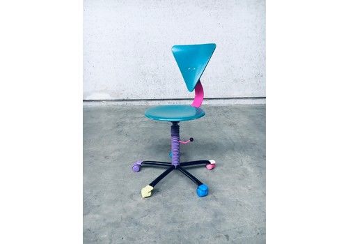 Timeless Vintage Office Chairs For Sale from Trusted Sellers | Vinterior
