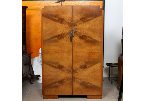 Elegant And Stylish Vintage Wardrobes | Vinterior