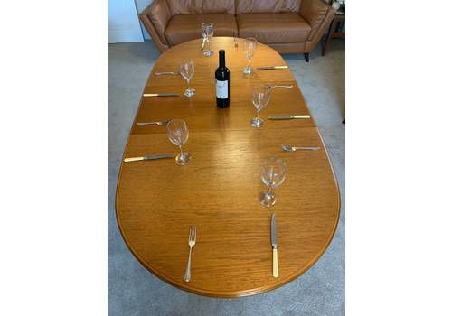 Authentic Meredew Furniture In Great Condition | Vinterior