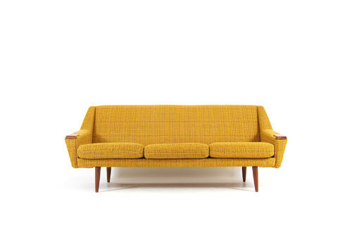 Characterful Retro Sofas for Sale - Curated Collection | Vinterior